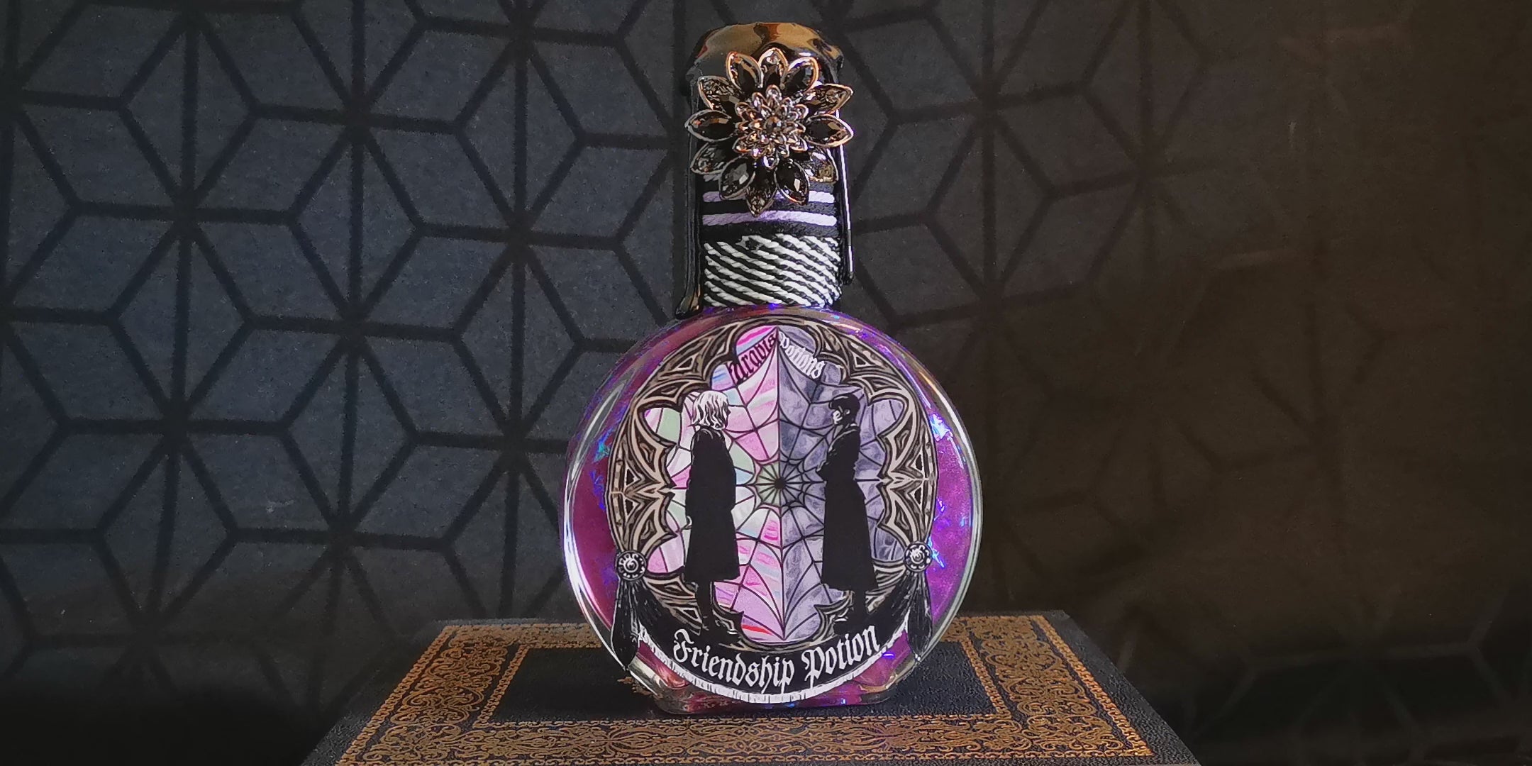 Friendship Potion (Addams) – Aravis Potions